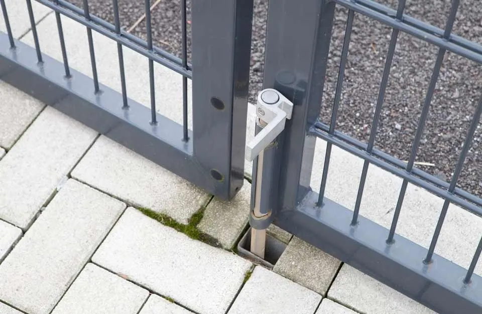 Ecke Vernichten der Kellner gartentor scharnier 180 grad Ingenieurwesen Feuchtigkeit Renaissance